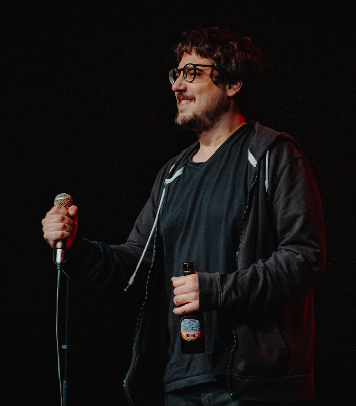 Comedy Gold: Kike Cómico / Tomàs Fuentes 21:15h el July de 30, 2021, en ...